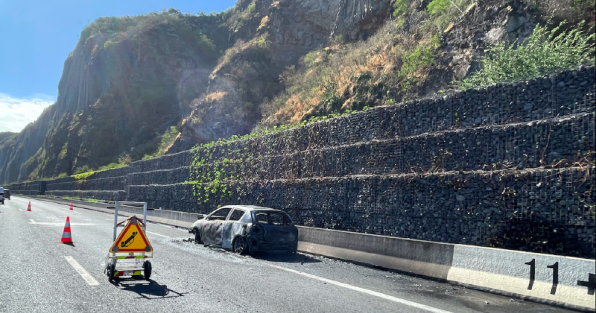Route du littoral : l'embouteillage est terminé, la circulation est fluide