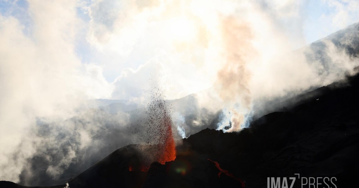 [Photos-Vidéos] Volcan : la coulée figée dans le bas des Grandes Pentes ...