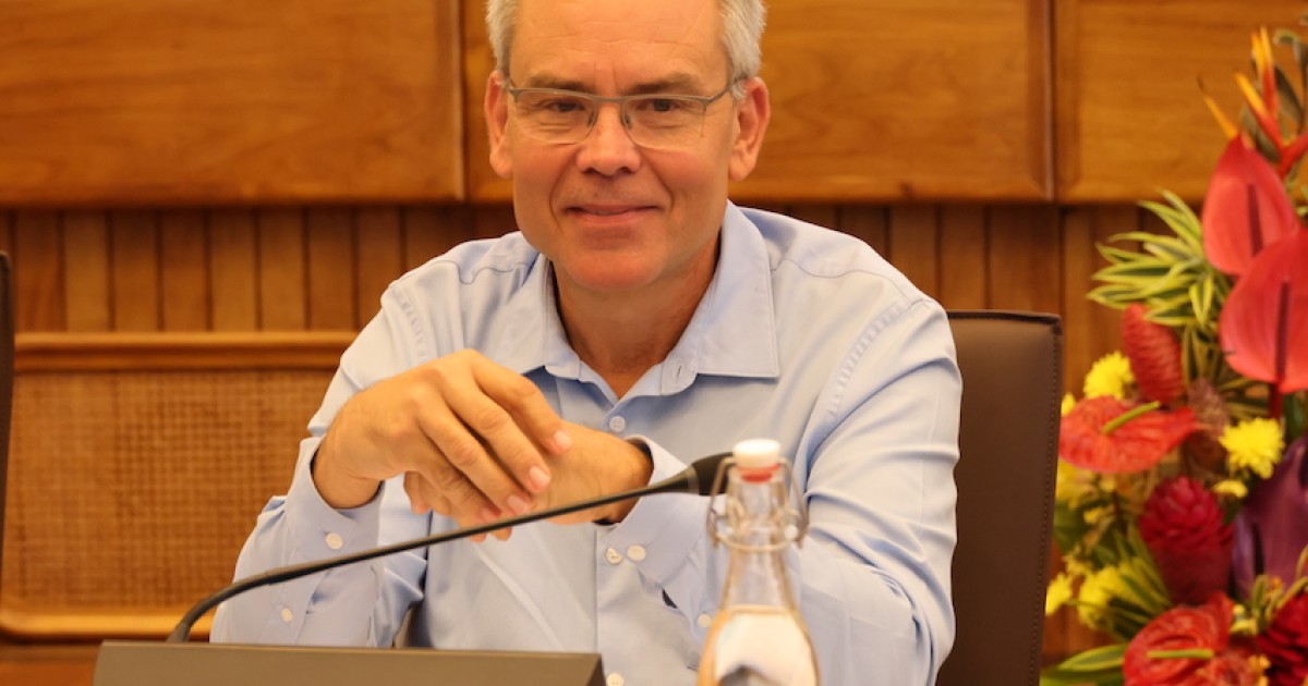 Cyrille Melchior salue la réélection de Serge Hoareau à la présidence ...