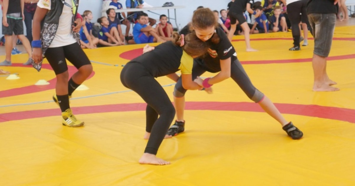 Lutte : une journée pour les jeunes