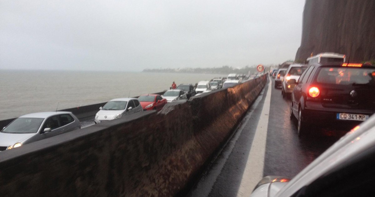 Gros embouteillage sur la route du Littoral