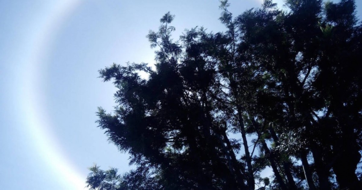 Un halo solaire dans le ciel réunionnais