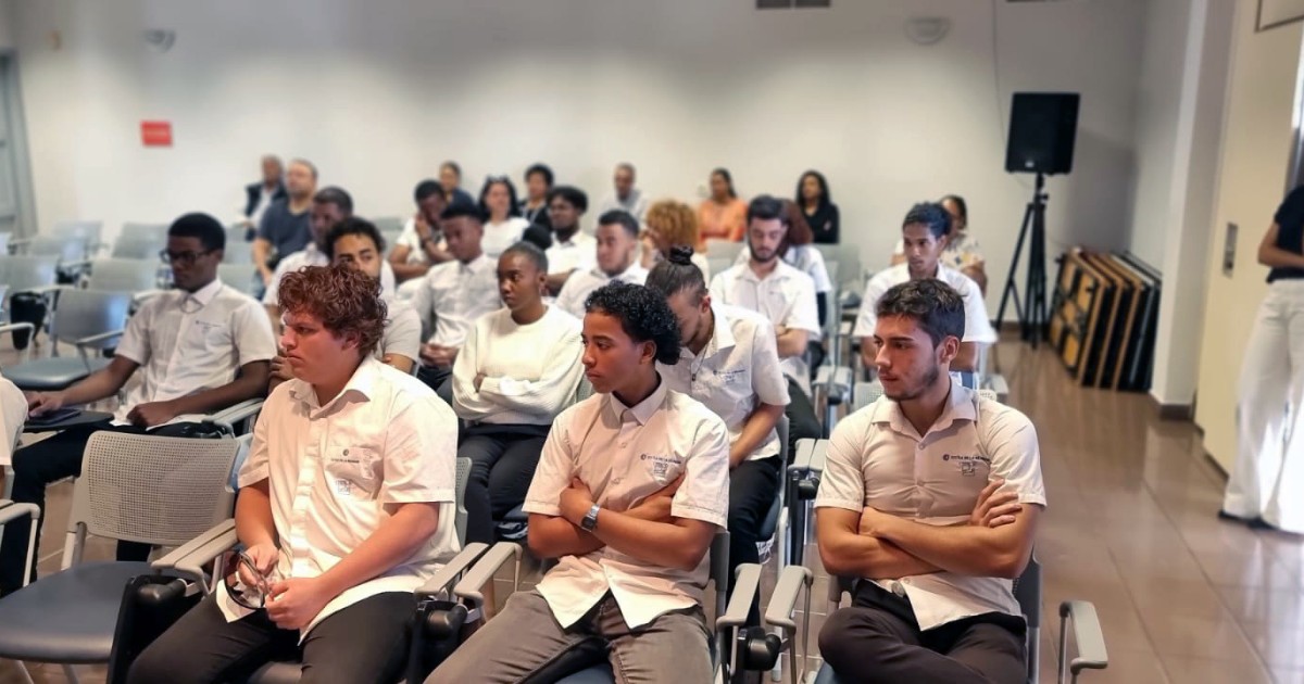 18 apprentis du CFA Centhor s'envolent pour l'Hexagone