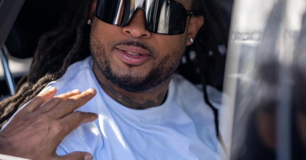 Le chanteur Kalash est arrivé à La Réunion