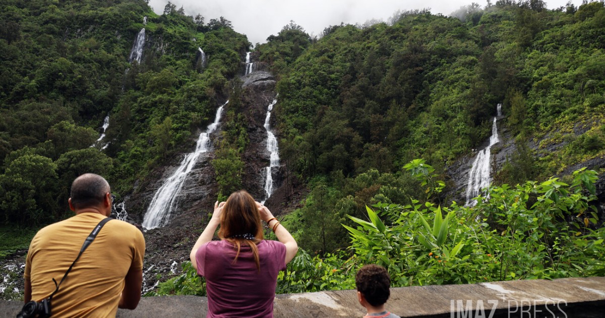 Première brochure touristique de La Réunion en Facile à lire et à ...