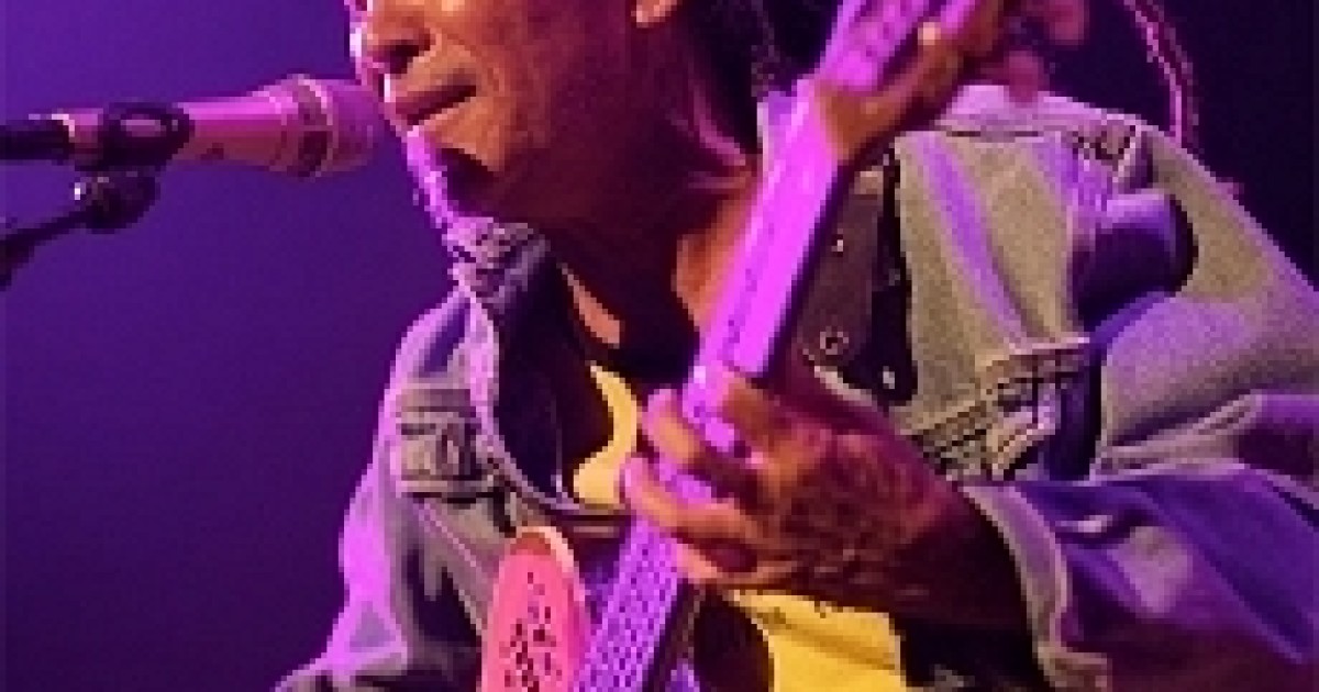 Antenne Réunion Tour, première