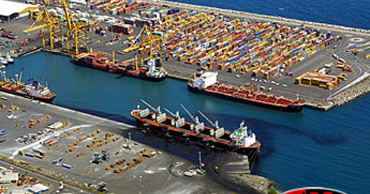 Le port Est s'étend