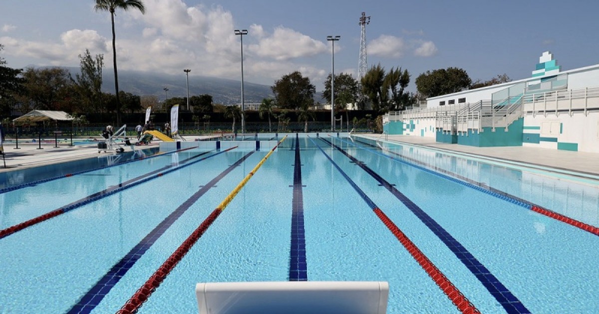Le Port : vien zoué dan lo à la piscine Jean Lou Javoy